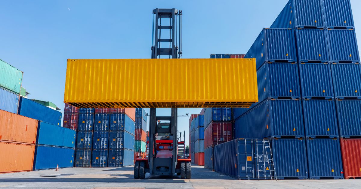 Building a Trucking Network – Chief Logistics Company